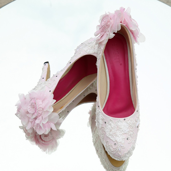 Sepatu Pompom Brukat Platform Baby Pink – Slightshop